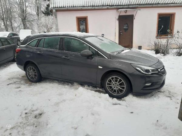 Brown Opel Astra 2016 in Marijampole, with an engine capacity of 1.60 L and mileage of 413 thousand km for 3500 €, photo 4 on AUTOMOTO.COM.LV