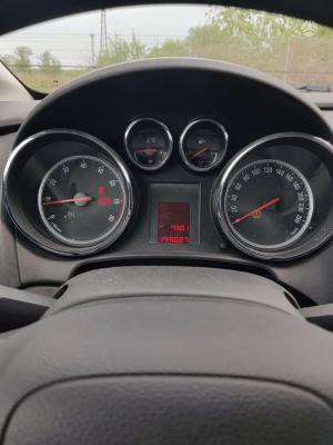 Brown Opel Astra 2016 in Marijampole, with an engine capacity of 1.40 L and mileage of 200 thousand km for 4350 €, photo 14 on AUTOMOTO.COM.LV