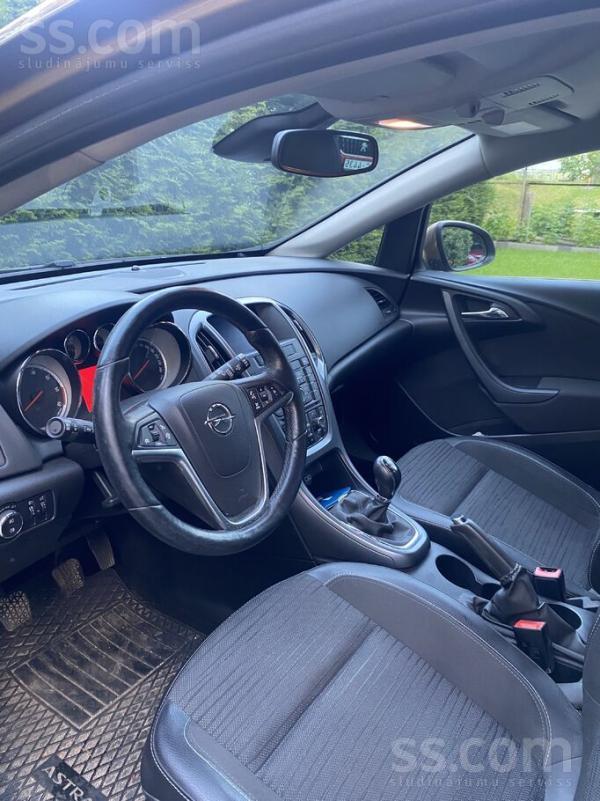 Brūns Opel Astra 2017 Jūrmala, ar dzinēja tilpumu 1.60 L un nobraukumu 54 tūkst. km par 7000 €, foto 3 vietnē AUTOMOTO.COM.LV