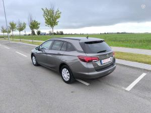 Brown Opel Astra 2017 in Marijampole, with an engine capacity of 1.60 L and mileage of 319 thousand km for 3999 €, photo 4 on AUTOMOTO.COM.LV