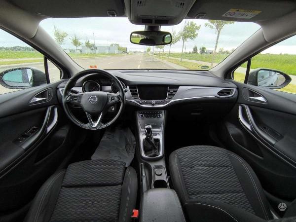 Brown Opel Astra 2017 in Marijampole, with an engine capacity of 1.60 L and mileage of 319 thousand km for 3999 €, photo 10 on AUTOMOTO.COM.LV
