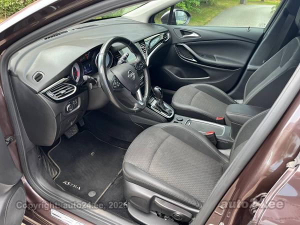 Brown Opel Astra 2018 in Tallinn, with an engine capacity of 1.60 L and mileage of 189 thousand km for 7900 €, photo 11 on AUTOMOTO.COM.LV