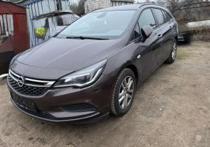 Brown Opel Astra 2018 in Ukmerge, with an engine capacity of 1.60 L and mileage of 195 thousand km for 3350 €, photo 2 on AUTOMOTO.COM.LV