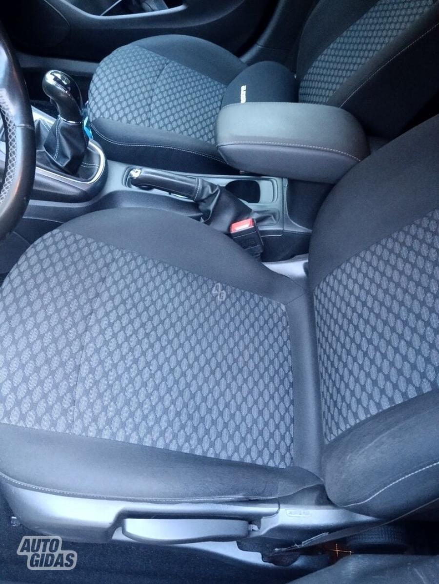 Brown Opel Astra 2018 in Kaunas, with an engine capacity of 1.60 L and mileage of 224 thousand km for 5500 €, photo 19 on AUTOMOTO.COM.LV