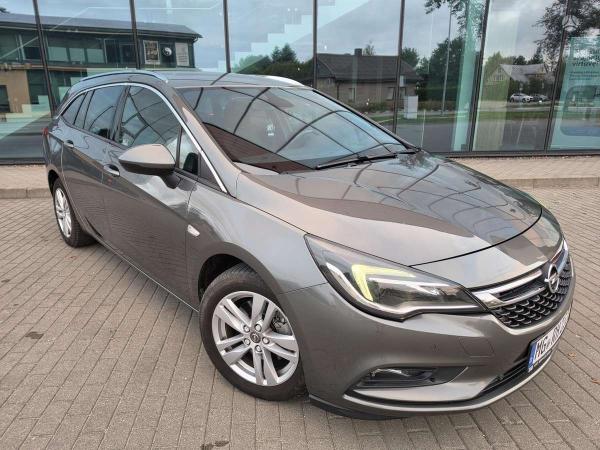 Brown Opel Astra 2018 in Utena, with an engine capacity of 1.60 L and mileage of 215 thousand km for 5600 €, photo 1 on AUTOMOTO.COM.LV