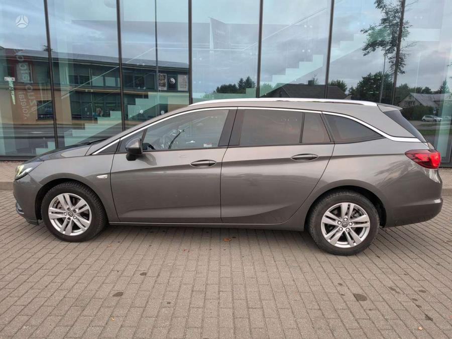 Brown Opel Astra 2018 in Utena, with an engine capacity of 1.60 L and mileage of 215 thousand km for 5600 €, photo 15 on AUTOMOTO.COM.LV