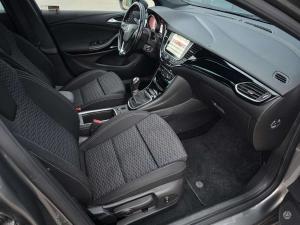 Brown Opel Astra 2018 in Utena, with an engine capacity of 1.60 L and mileage of 215 thousand km for 5600 €, photo 19 on AUTOMOTO.COM.LV