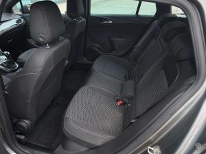 Brown Opel Astra 2018 in Utena, with an engine capacity of 1.60 L and mileage of 215 thousand km for 5600 €, photo 25 on AUTOMOTO.COM.LV