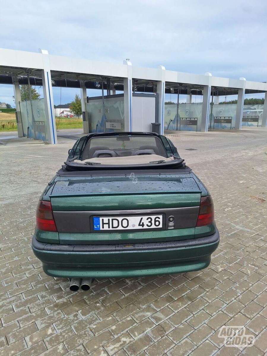 Opel Astra 1997 in Vilnius, with an engine capacity of 1.60 L and mileage of 230 thousand km for 1800 €, photo 4 on AUTOMOTO.COM.LV