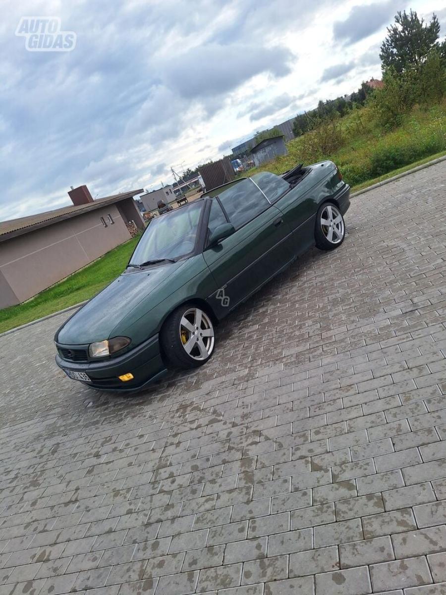 Opel Astra 1997 in Vilnius, with an engine capacity of 1.60 L and mileage of 230 thousand km for 1800 €, photo 5 on AUTOMOTO.COM.LV