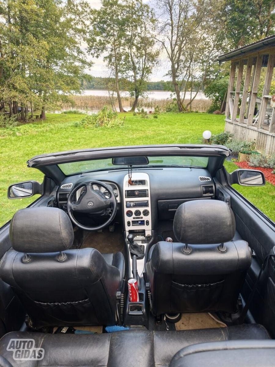 Opel Astra 2003 in Vilnius, with an engine capacity of 2.20 L and mileage of 260 thousand km for 1499 €, photo 3 on AUTOMOTO.COM.LV