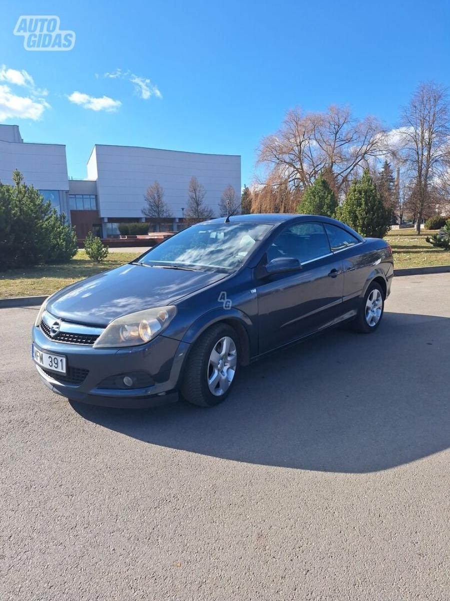 Opel Astra 2006 in Alytus, with an engine capacity of 1.90 L and mileage of 295 thousand km for 2000 €, photo 3 on AUTOMOTO.COM.LV