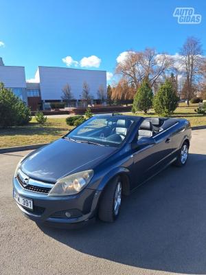 Opel Astra 2006 in Alytus, with an engine capacity of 1.90 L and mileage of 295 thousand km for 2000 €, photo 10 on AUTOMOTO.COM.LV