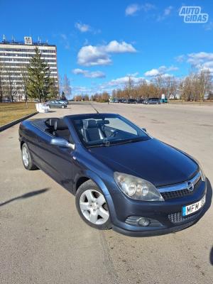 Opel Astra 2006 in Alytus, with an engine capacity of 1.90 L and mileage of 295 thousand km for 2000 €, photo 11 on AUTOMOTO.COM.LV