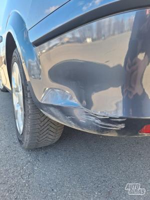 Opel Astra 2006 in Alytus, with an engine capacity of 1.90 L and mileage of 295 thousand km for 2000 €, photo 16 on AUTOMOTO.COM.LV