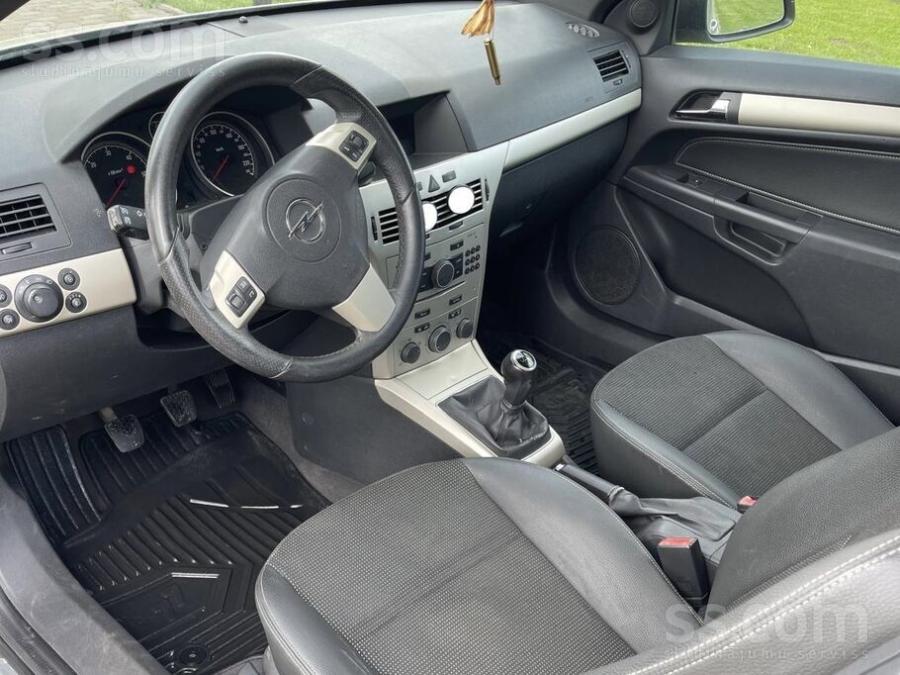 Opel Astra 2007 Ogre, ar dzinēja tilpumu 1.90 L un nobraukumu 258 tūkst. km par 2200 €, foto 9 vietnē AUTOMOTO.COM.LV