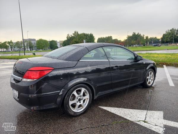 Opel Astra 2008 in Kaunas, with an engine capacity of 1.90 L and mileage of 310 thousand km for 1798 €, photo 3 on AUTOMOTO.COM.LV