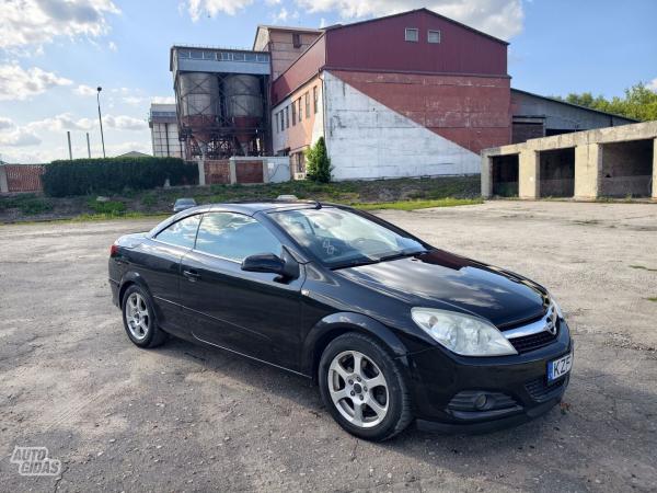 Opel Astra 2008 in Kaunas, with an engine capacity of 1.90 L and mileage of 310 thousand km for 1798 €, photo 2 on AUTOMOTO.COM.LV