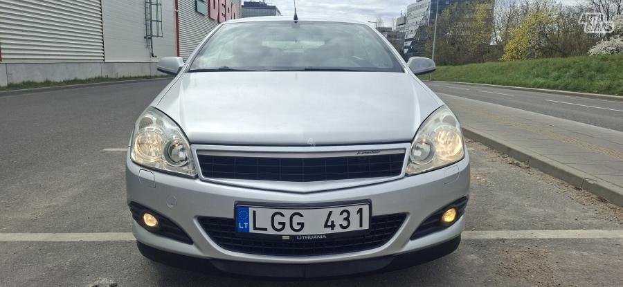 Opel Astra 2009 in Vilnius, with an engine capacity of 1.80 L and mileage of 211 thousand km for 1650 €, photo 7 on AUTOMOTO.COM.LV