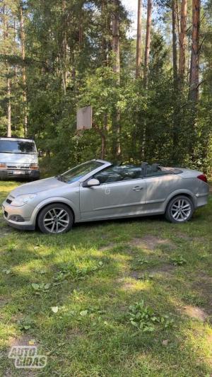 Opel Astra 2009 in Kaunas, with an engine capacity of 2.00 L and mileage of 200 thousand km for 2300 €, photo 8 on AUTOMOTO.COM.LV