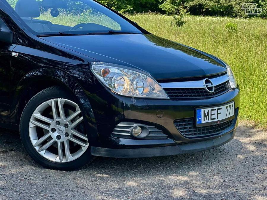 Opel Astra 2011 Viļņa, ar dzinēja tilpumu 1.90 L un nobraukumu 281 tūkst. km par 3650 €, foto 3 vietnē AUTOMOTO.COM.LV