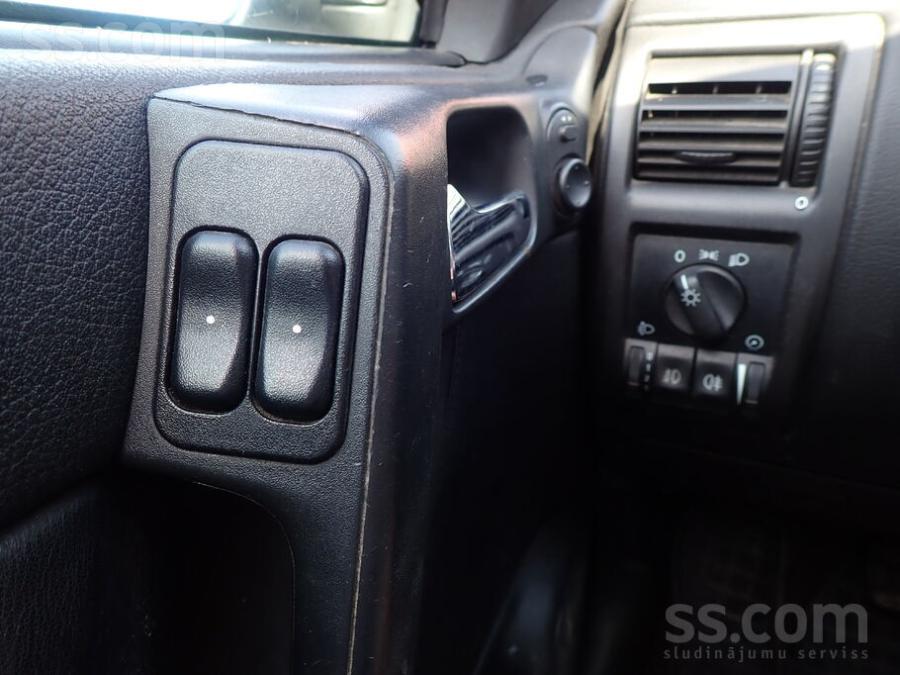 Opel Astra 2000 Liepāja, ar dzinēja tilpumu 1.80 L un nobraukumu 309 tūkst. km par 1450 €, foto 10 vietnē AUTOMOTO.COM.LV