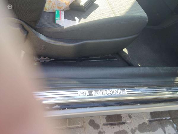 Opel Astra 2005 in Kazlu Ruda, with an engine capacity of 2.20 L and mileage of 274 thousand km for 1100 €, photo 3 on AUTOMOTO.COM.LV