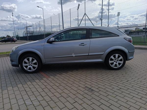 Opel Astra 2005 Jonava vietnē Opel Astra 2005 Jonava, ar dzinēja tilpumu 1.60 L un nobraukumu 243 tūkst. km par 575 €, foto 3 vietnē AUTOMOTO.COM.LV