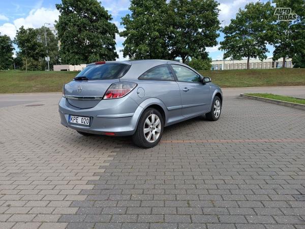 Opel Astra 2005 Jonava vietnē Opel Astra 2005 Jonava, ar dzinēja tilpumu 1.60 L un nobraukumu 243 tūkst. km par 575 €, foto 7 vietnē AUTOMOTO.COM.LV