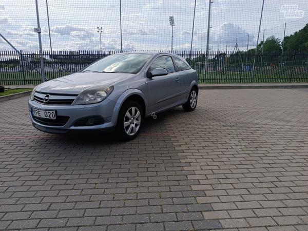 Opel Astra 2005 Jonava vietnē Opel Astra 2005 Jonava, ar dzinēja tilpumu 1.60 L un nobraukumu 243 tūkst. km par 575 €, foto 9 vietnē AUTOMOTO.COM.LV