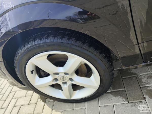 Opel Astra 2005 in Vilnius, with an engine capacity of 1.90 L and mileage of 295 thousand km for 700 €, photo 10 on AUTOMOTO.COM.LV
