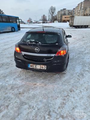 Opel Astra 2006 in Kaunas, with an engine capacity of 1.90 L and mileage of 230 thousand km for 1550 €, photo 6 on AUTOMOTO.COM.LV