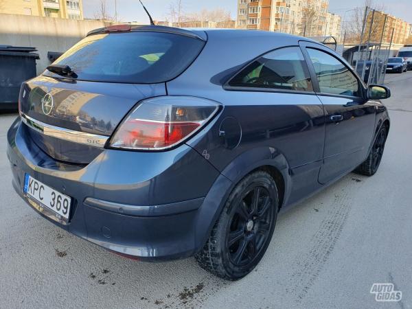 Opel Astra 2006 in Siauliai, with an engine capacity of 1.60 L and mileage of 251 thousand km for 1100 €, photo 2 on AUTOMOTO.COM.LV