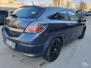 Opel Astra 2006 in Siauliai, with an engine capacity of 1.60 L and mileage of 251 thousand km for 1100 €, photo 2 on AUTOMOTO.COM.LV