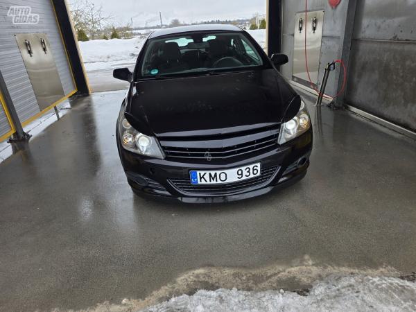 Opel Astra 2007 in Vilnius, with an engine capacity of 1.90 L and mileage of 269 thousand km for 1500 €, photo 1 on AUTOMOTO.COM.LV