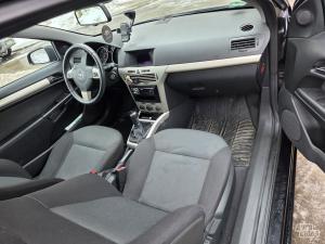 Opel Astra 2007 Viļņa, ar dzinēja tilpumu 1.90 L un nobraukumu 269 tūkst. km par 1500 €, foto 7 vietnē AUTOMOTO.COM.LV