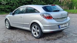 Opel Astra 2007 in Siauliai, with an engine capacity of 1.70 L and mileage of 200 thousand km for 770 €, photo 6 on AUTOMOTO.COM.LV