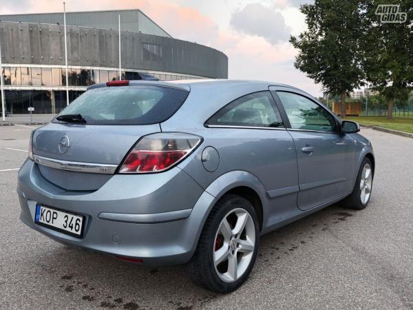 Opel Astra 2007 in Vilnius, with an engine capacity of 1.90 L and mileage of 310 thousand km for 1500 €, photo 8 on AUTOMOTO.COM.LV