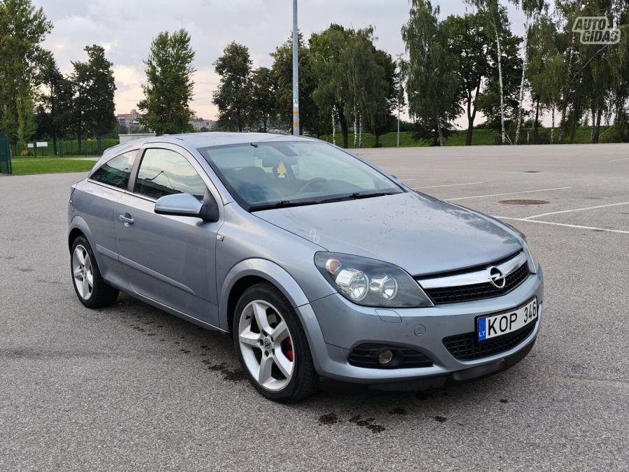Opel Astra 2007 in Vilnius, with an engine capacity of 1.90 L and mileage of 310 thousand km for 1500 €, photo 7 on AUTOMOTO.COM.LV