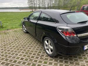 Opel Astra 2008 in Vilnius, with an engine capacity of 1.70 L and mileage of 207 thousand km for 1650 €, photo 10 on AUTOMOTO.COM.LV