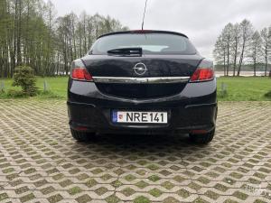 Opel Astra 2008 in Vilnius, with an engine capacity of 1.70 L and mileage of 207 thousand km for 1650 €, photo 12 on AUTOMOTO.COM.LV