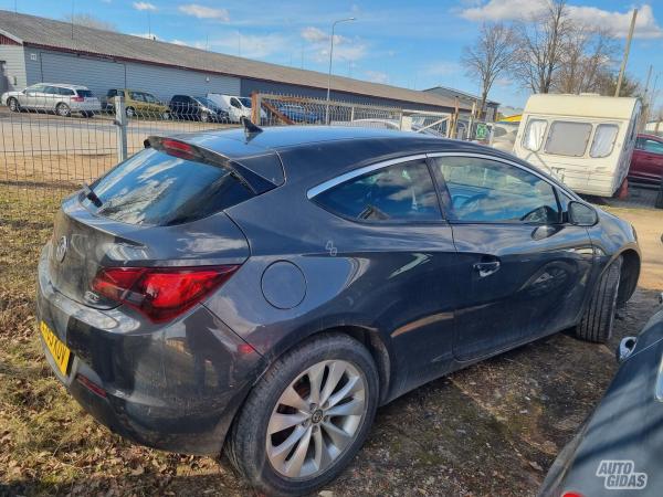 Opel Astra 2013 in Taurage, with an engine capacity of 1.40 L and mileage of 160 thousand km for 2250 €, photo 7 on AUTOMOTO.COM.LV