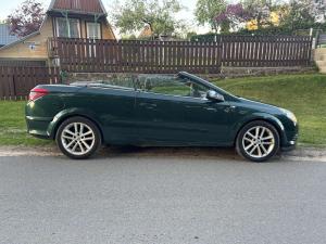 Green Opel Astra 2006 in Vilnius, with an engine capacity of 1.91 L and mileage of 286 thousand km for 1960 €, photo 6 on AUTOMOTO.COM.LV