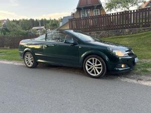Green Opel Astra 2006 in Vilnius, with an engine capacity of 1.91 L and mileage of 286 thousand km for 1960 €, photo 15 on AUTOMOTO.COM.LV