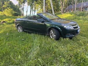 Green Opel Astra 2006 in Vilnius, with an engine capacity of 1.91 L and mileage of 286 thousand km for 1960 €, photo 17 on AUTOMOTO.COM.LV