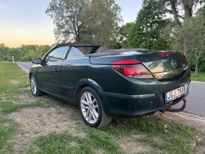 Green Opel Astra 2006 in Vilnius, with an engine capacity of 1.91 L and mileage of 286 thousand km for 1960 €, photo 21 on AUTOMOTO.COM.LV