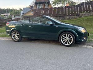 Green Opel Astra 2006 in Vilnius, with an engine capacity of 1.91 L and mileage of 286 thousand km for 1960 €, photo 22 on AUTOMOTO.COM.LV
