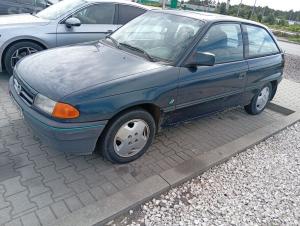 Зеленый Опель Астра 1994 в Рига, объемом двигателя 1.40 л и пробегом 203 тыс. км за 520 €, фото 6 на AUTOMOTO.COM.LV