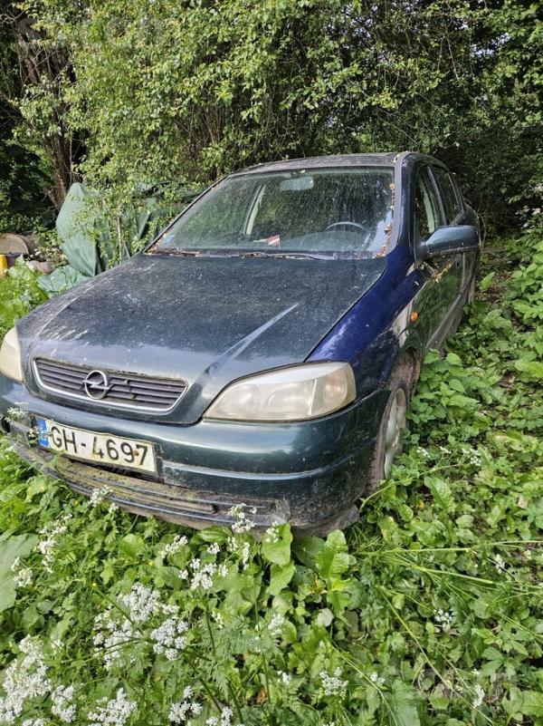 Green Opel Astra 1998 in Riga, with an engine capacity of 1.60 L and mileage of 3 thousand km for 400 €, photo 1 on AUTOMOTO.COM.LV