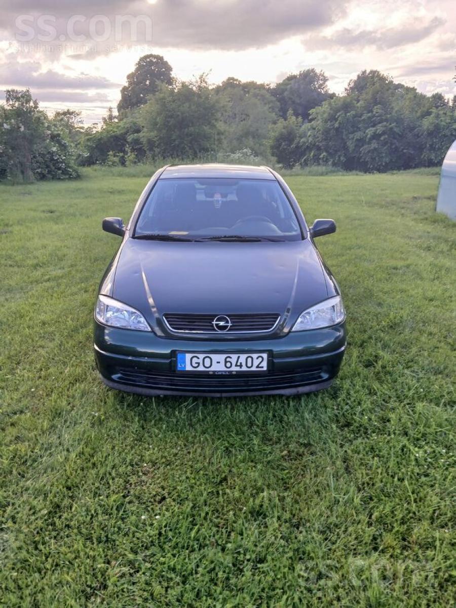 Zaļš Opel Astra 1999 Valka, ar dzinēja tilpumu 1.60 L un nobraukumu 234 tūkst. km par 625 €, foto 1 vietnē AUTOMOTO.COM.LV